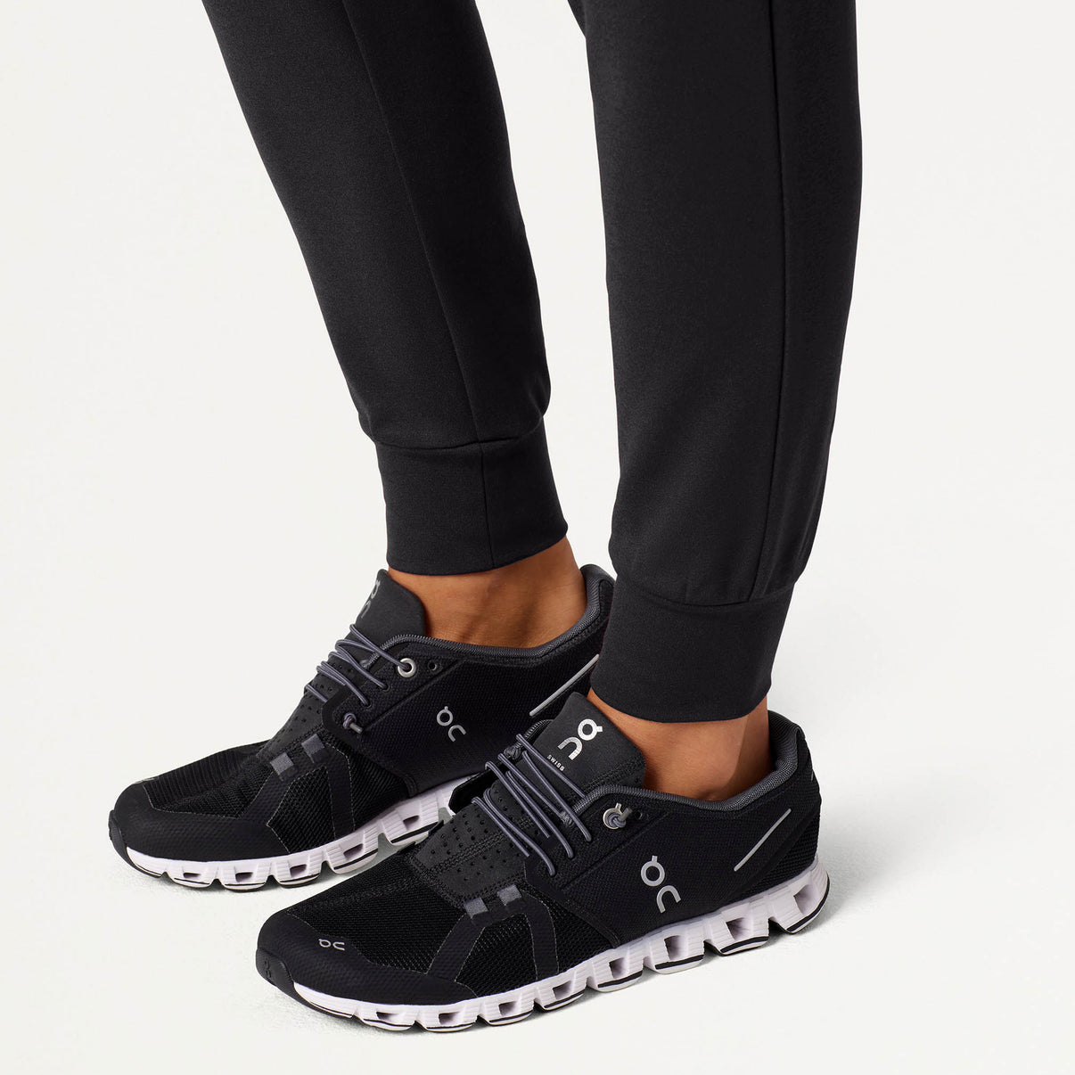 Rubi Slim UltraSOFT™ Scrub Jogger - Black – JAANUU