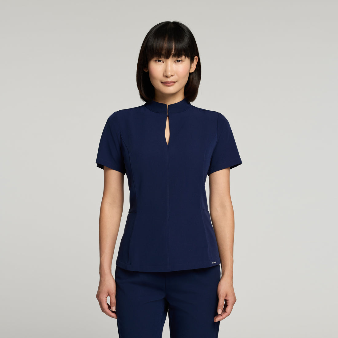 Aria Fit & Flare Scrub Top - Midnight Navy – JAANUU